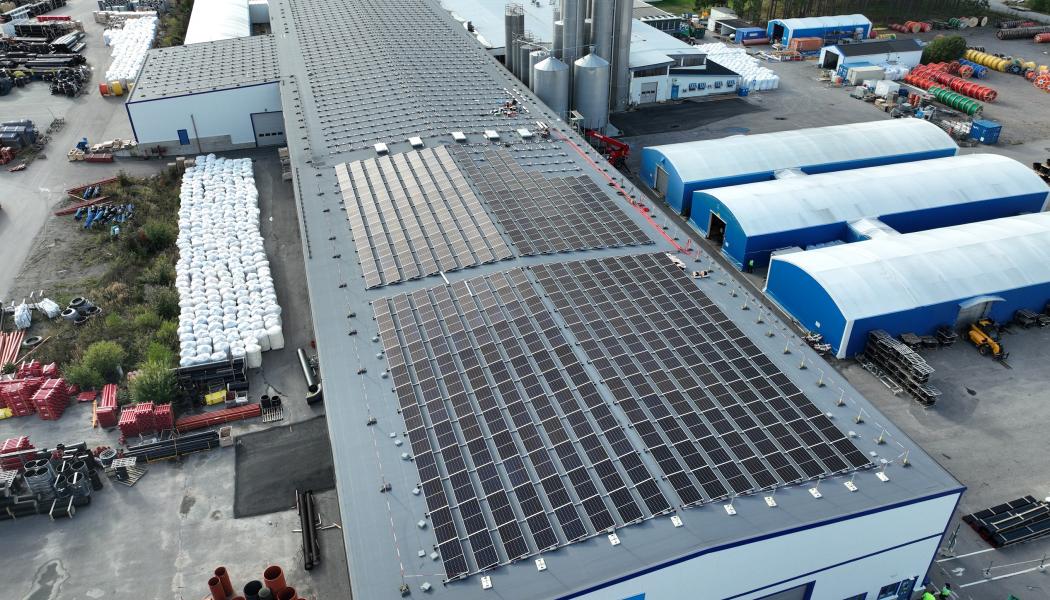 Wavin avlastar elnätet med hjälp av solceller | SOLENERGInyheter.se