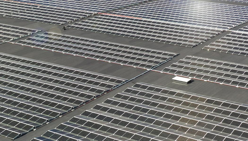 Soltech Energy Solutions och Logicenters fördjupar samarbetet inom solenergi | SOLENERGInyheter.se